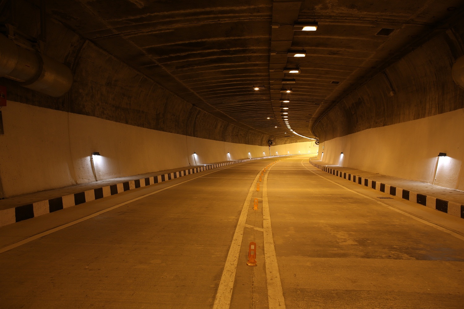 India’s Longest Road Tunnel Chenani – Nashri Tunnel – Mastercivilengineer